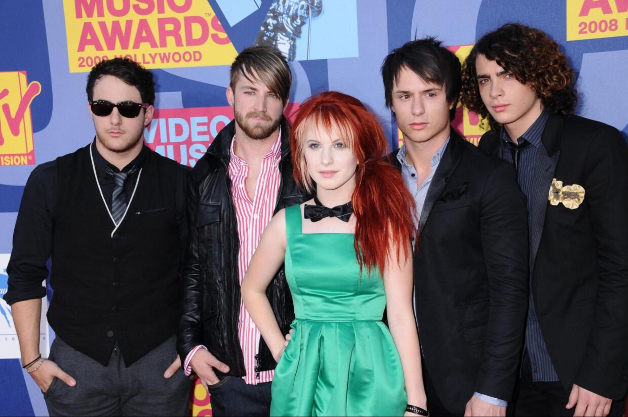 14 Bandas dos Anos 2000 que marcaram uma geração